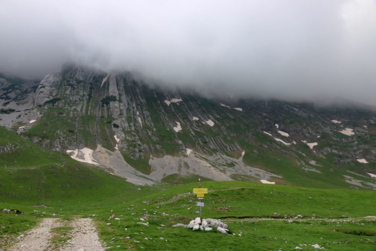 DURMITOR: THE SEDLO PASS ROUTE IN SPRINGTIME - Living in Montenegro :)