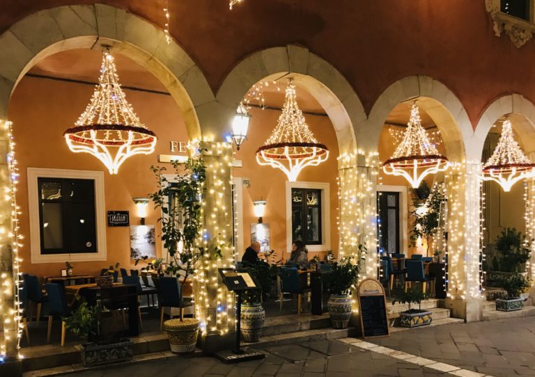 CHRISTMAS IN TAORMINA, SICILY - Living in Montenegro :)